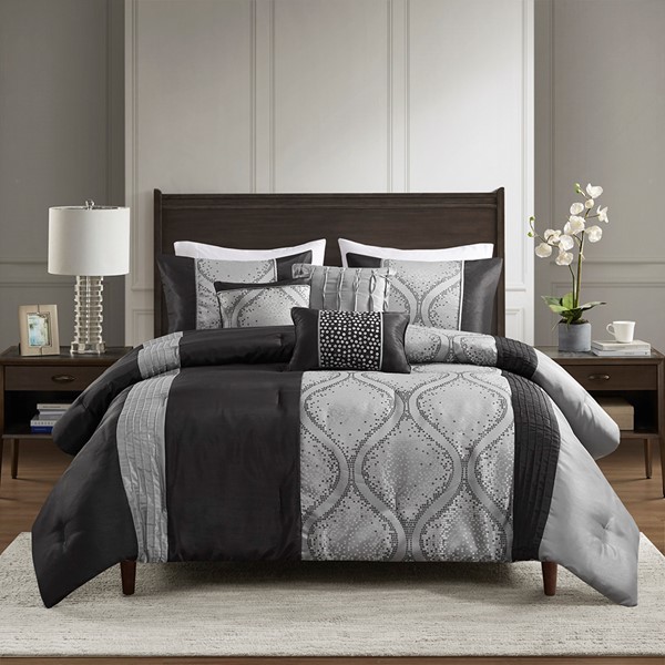 Madison Park Lori 6 Piece Jacquard Comforter Set with Throw Pillows in ...